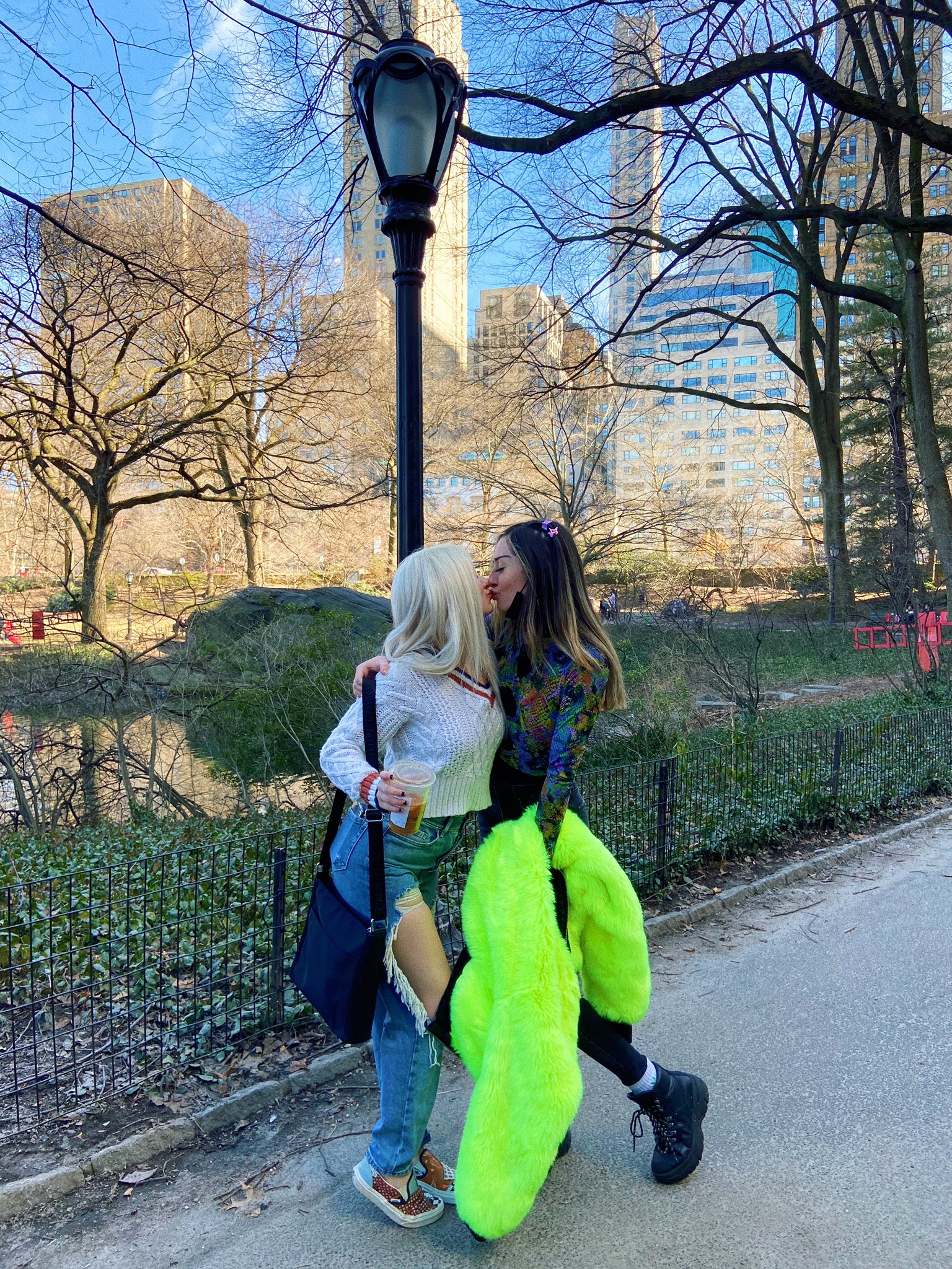 TW Pornstars - 1 pic. 🪐caitlin🪐. Twitter. happy 21st birthday to my absolute QUEEN @ariabanksx 💞 ...