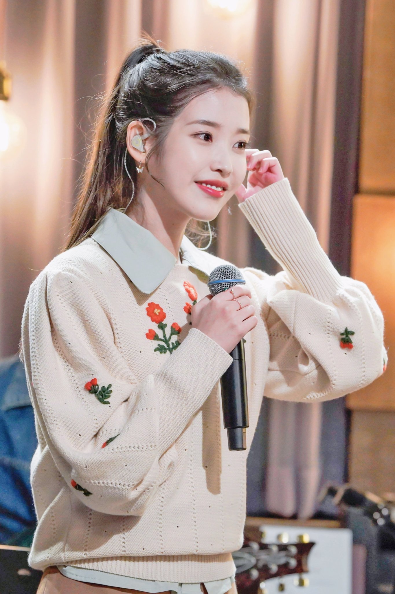 LILAC start With I end With U IU On Twitter lilac-start-with-i-end-with-u-iu-on-twitter