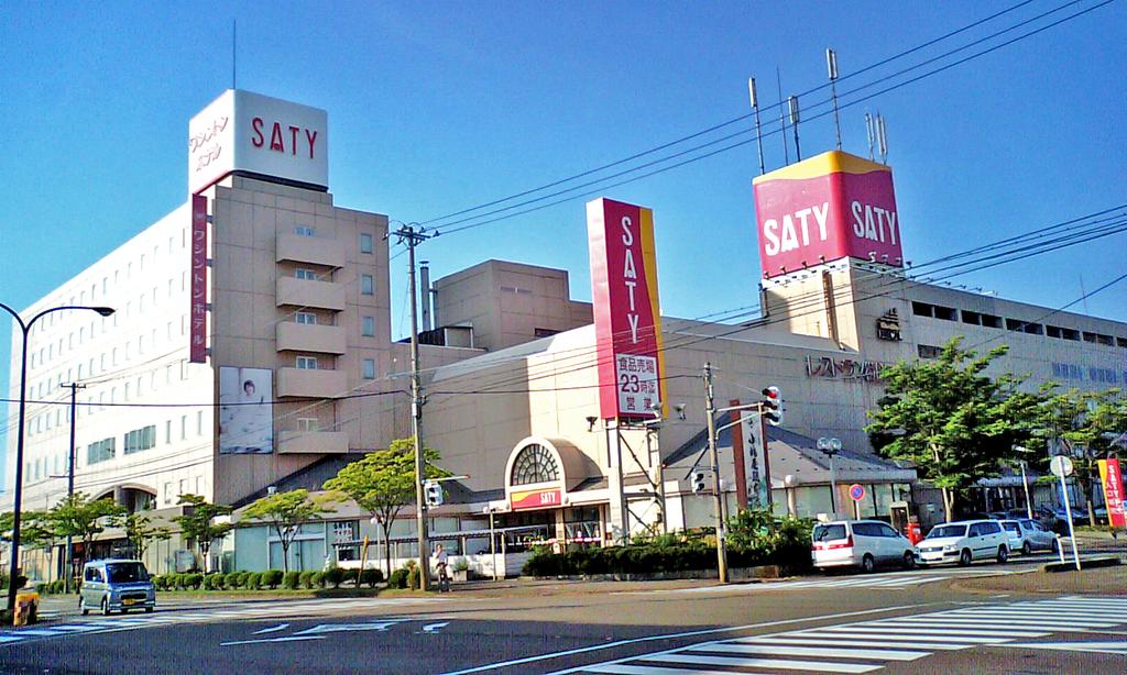 j-rakuda on Twitter: "🎉【祝】2021年4月で開店30周年の旧県央サティ「あんな荒野にあんな大きな店作って‼️」と揶揄されたものの😅新潟ニチイで唯一の成功事例に🏆ささやか ...