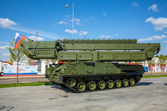 Rob Lee on Twitter: "9K317 Buk-M2 air defense system with 5 9A317 TELAR, 2 9S36 Low Altitude ...