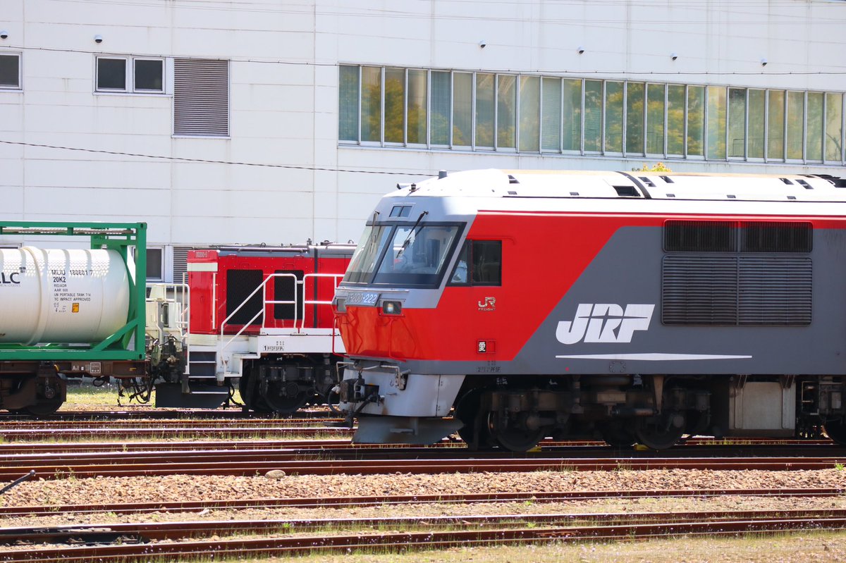 Mossan on Twitter: "本日の収穫④です。 2080レ(DF200-205) 四日市の入換機はDD200-5でした。 四日市駅にて。…