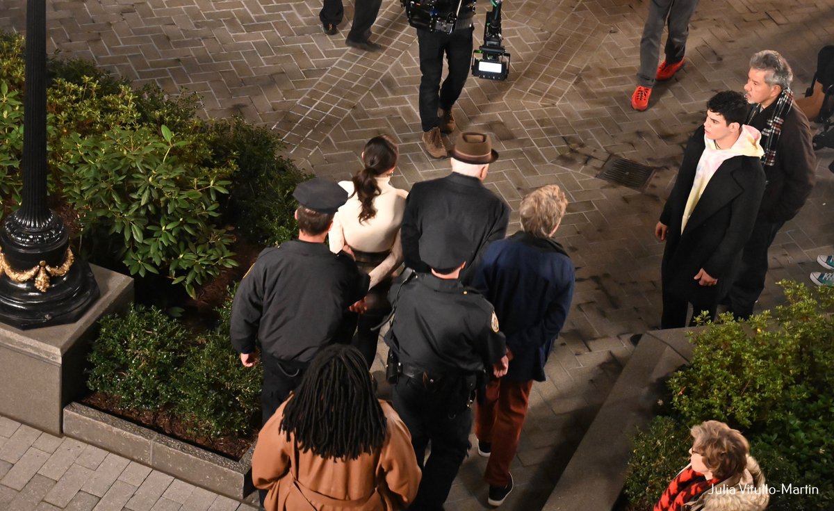 Screenshot from opening scenes EP 1. Who do we think it is? : r ...