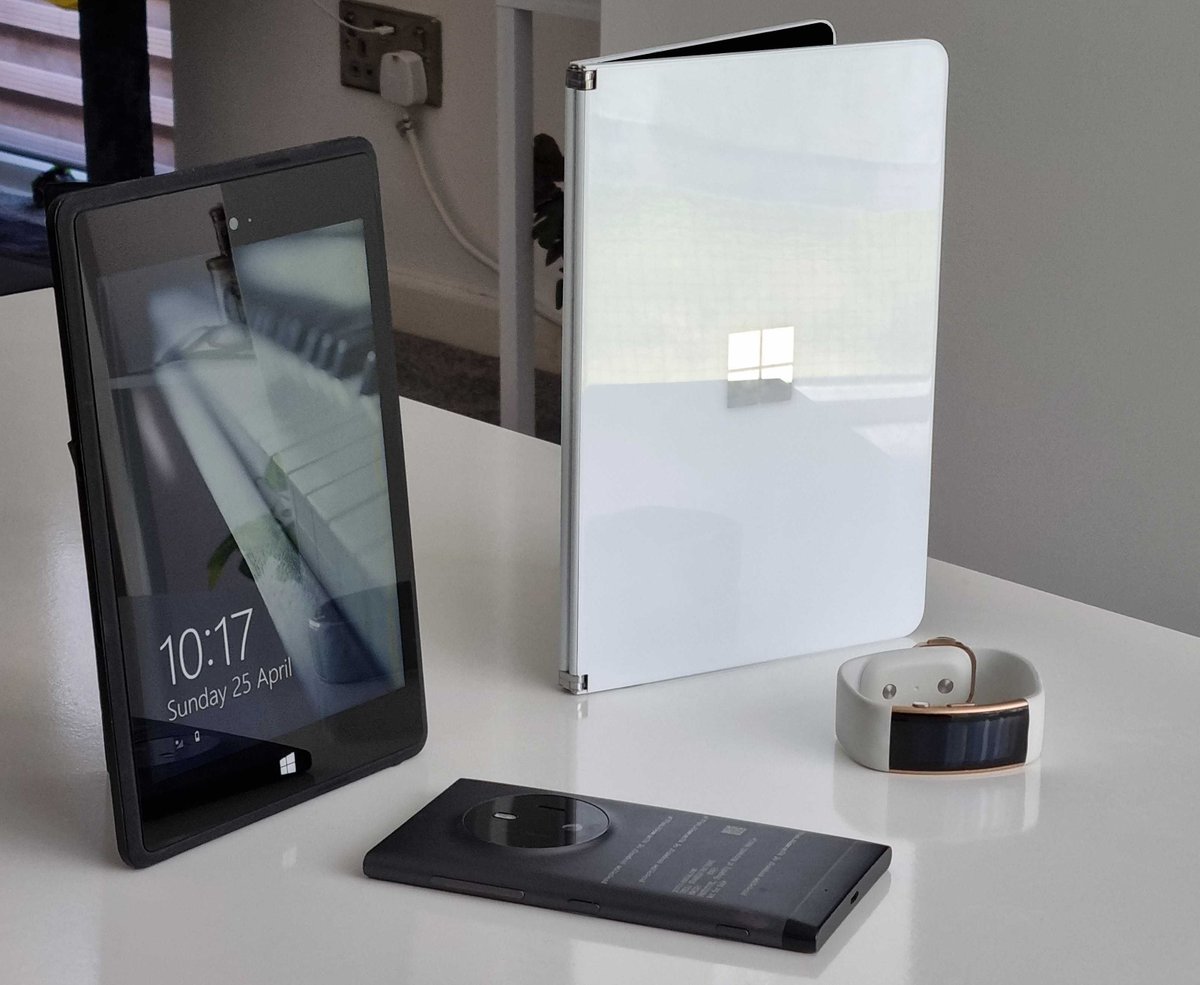 Surface Neo Prototype Photos : r/Surface