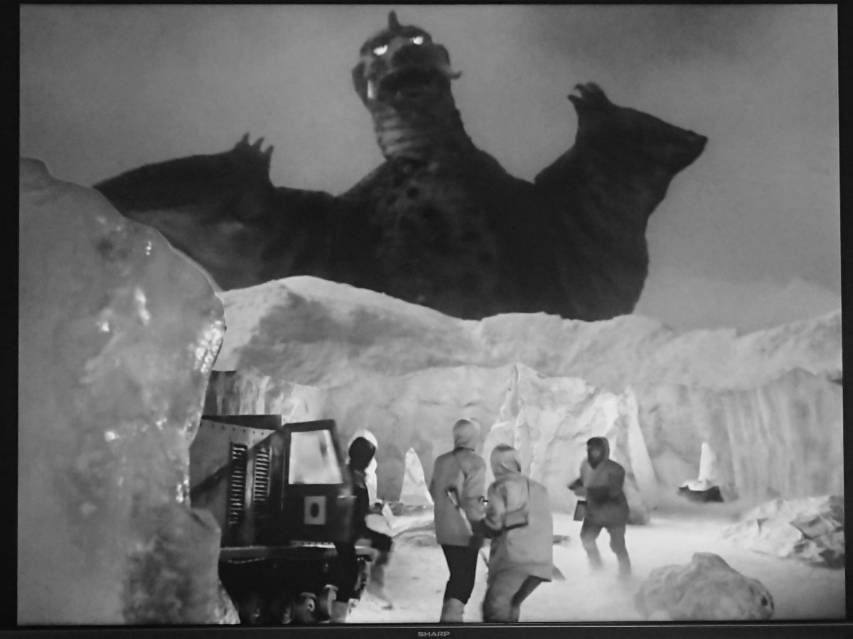 T@k@$h! on Twitter: "#ウルトラQ4Kリマスター版 第5話 「ペギラが来た」 南極越冬隊の隊員役の森山周一郎さんと内海賢二さん バリトンボイスの二人、声だけでも誰だかわかる ...