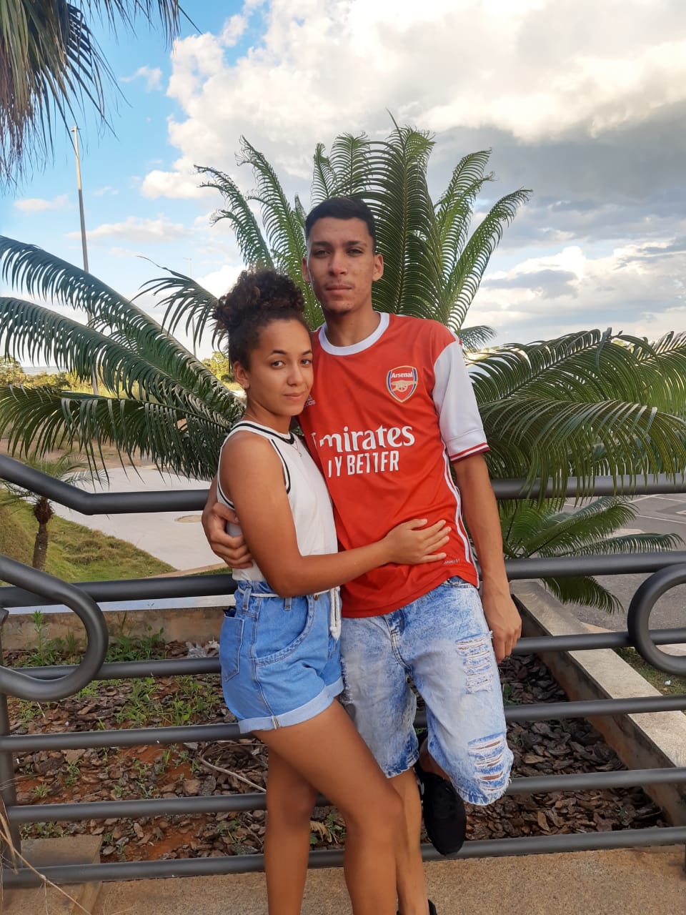 Larinha (@larinha_of) / Twitter