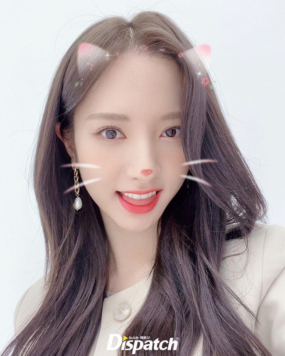 WJSN GLOBAL on Twitter: "#우주소녀 #WJSN #보나 #Bona #셀카 #디스패치 #DISPATCH #Deaser #미니인터뷰 https://t.co ...