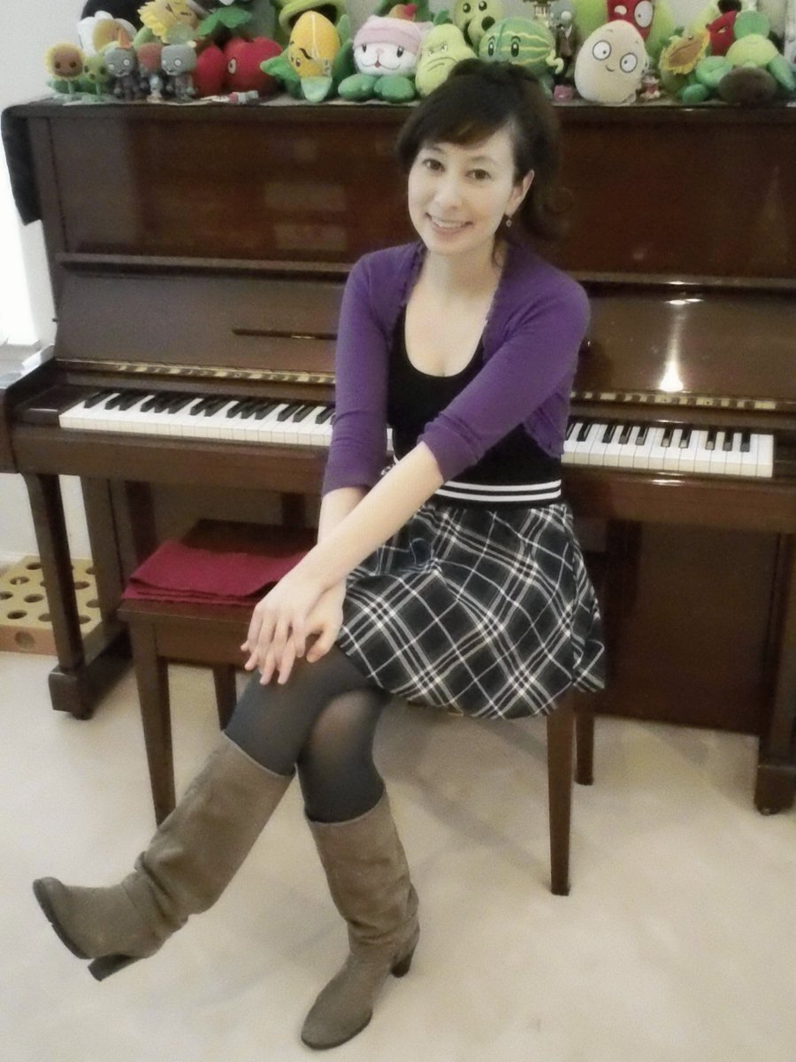 Laura Shigihara's Instagram, Twitter & Facebook on IDCrawl