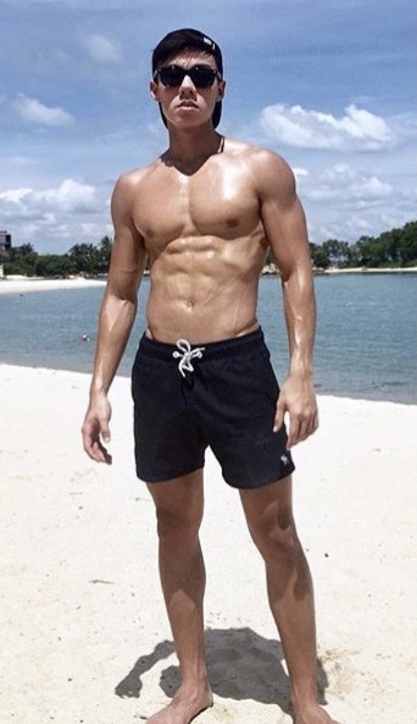 singaporeanmuscleworshipper-on-twitter-rt-parco19851-happy-weekend