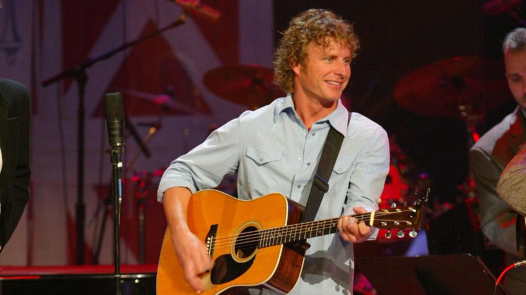Dierks Bentley Guitar