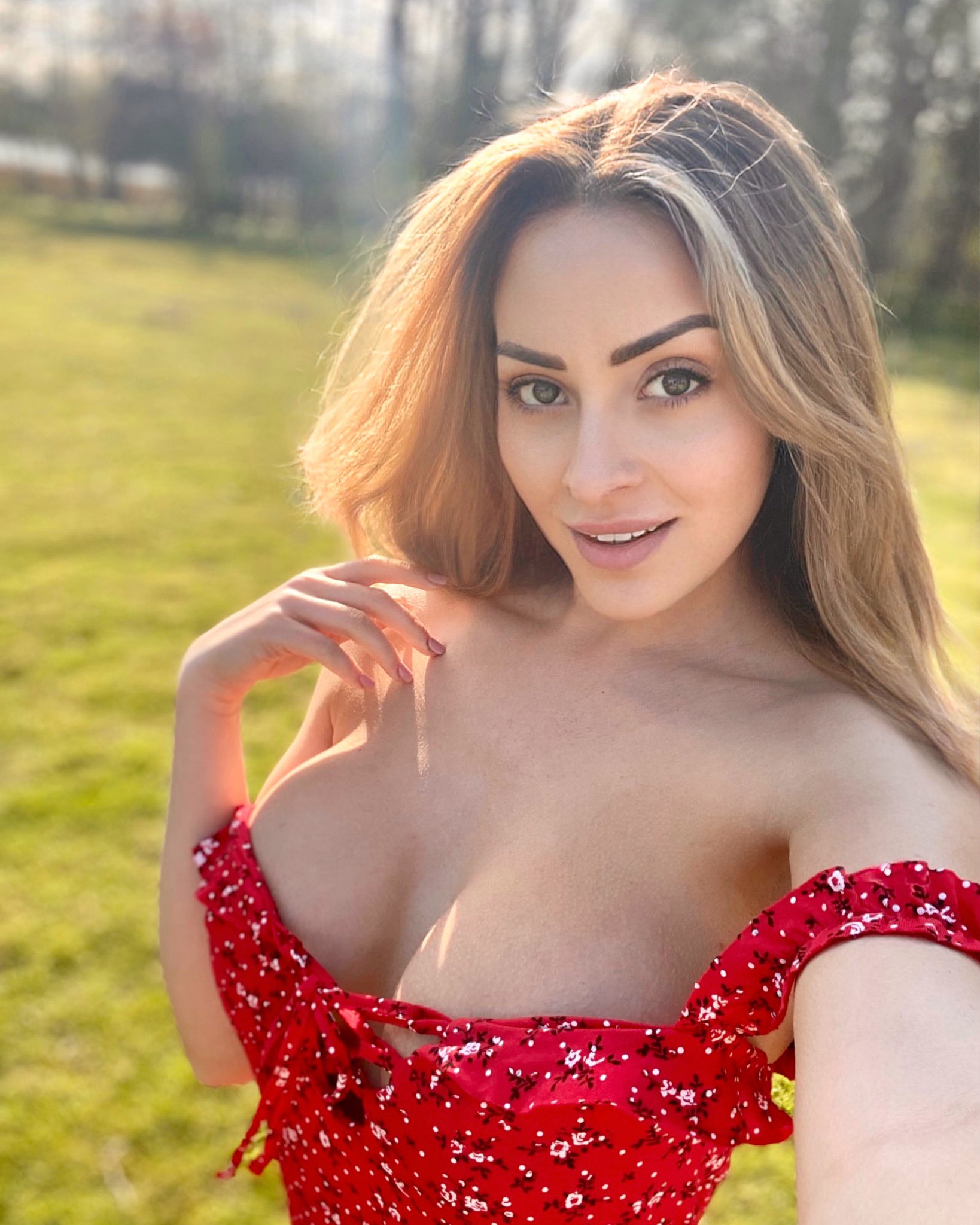 Tabitha Lyons on Twitter: "I hope everyone is having a lovely weekend 🥰…