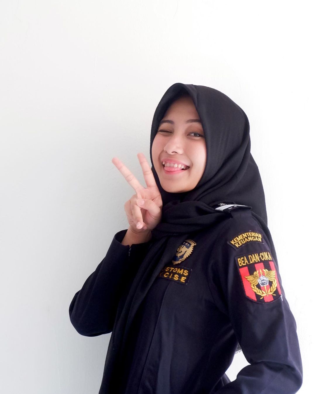 Blobber On Twitter Ini Anti Enak Bgt Kalau Nyuruh Doi Nyepong Ssmbunyi Sembunyi Di Kantornya