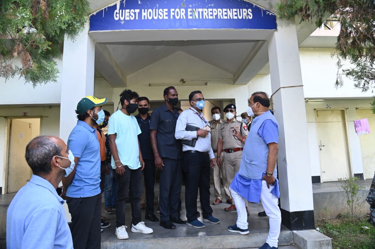 Dhruba Jyoti Deka on Twitter: "Mama degree examto online Kori diyok,bhute appoti Kori ase mama ...