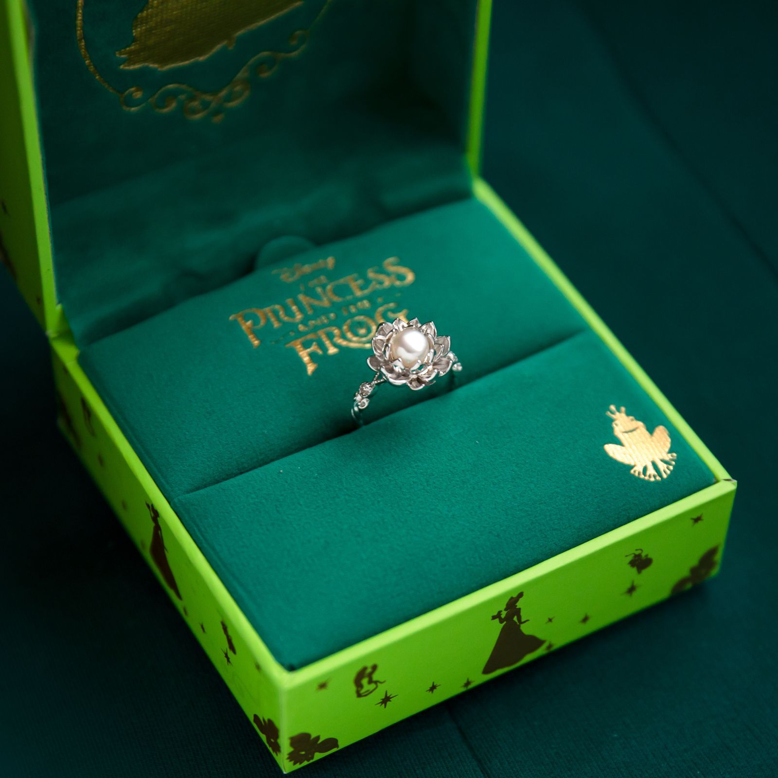 RockLoveJewelry X One of this year s most popular jewels is finally back in stock The Disney RockLove The Princess The Frog Water Lily Pearl Ring is currently available in