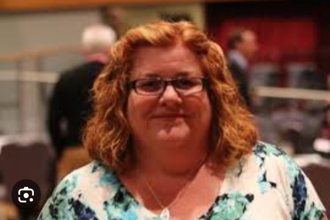 Jane Loftus's Instagram, Twitter & Facebook on IDCrawl