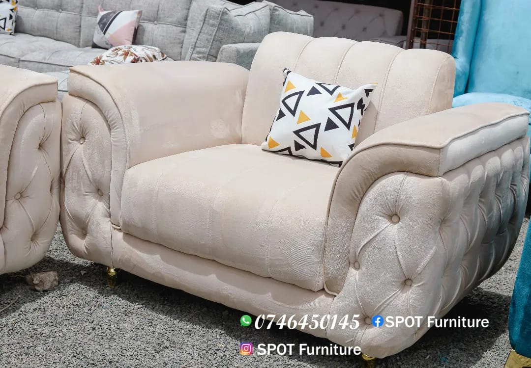 Uhuru Design Daybed Gen Muhoozi Meets Kenya's Uhuru Kenyatta In