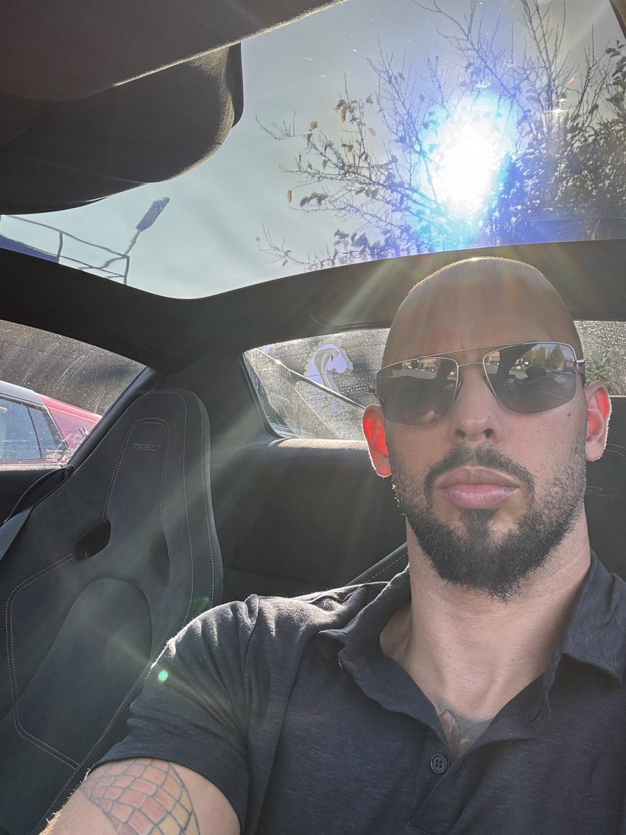 Emma Gabbey's Instagram, Twitter & Facebook on IDCrawl