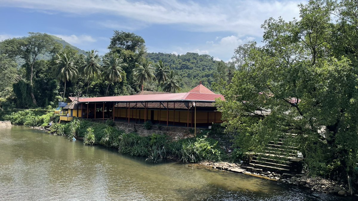 A thread on some of the temples I had the opportunity of visiting last ...