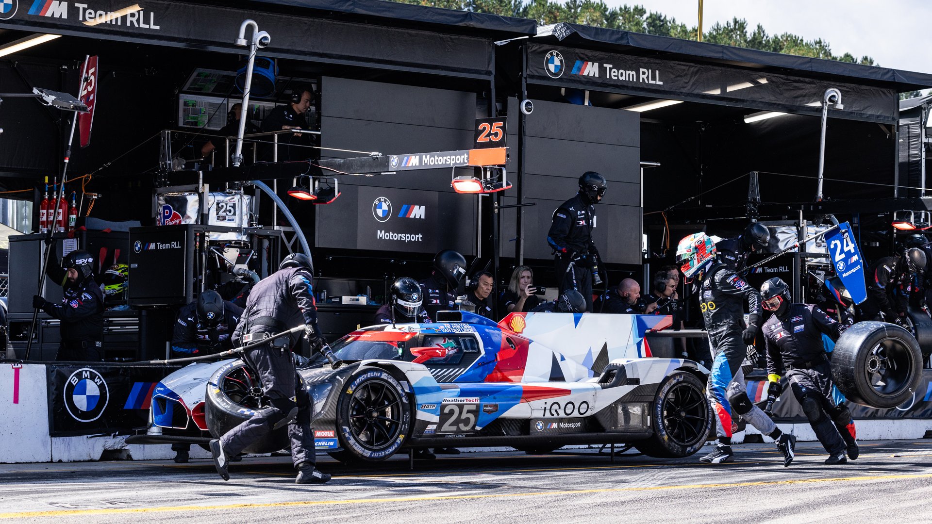 Wallpaper Bmw Team Rll The BMW Team RLL BMW M8 GTE Car Race Through