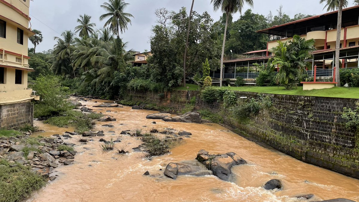 A thread on some of the temples I had the opportunity of visiting last ...