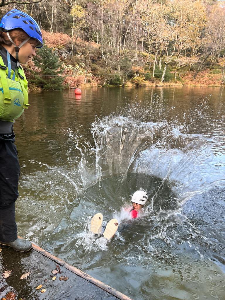 Stivichall Primary School - Home