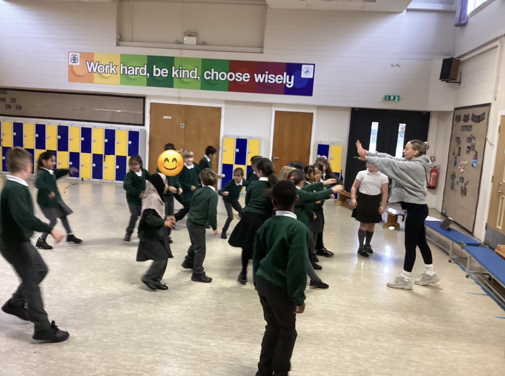 Welcome to Eton Park Junior School