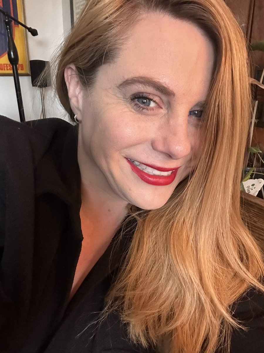 Amy Saxon's Instagram, Twitter & Facebook on IDCrawl