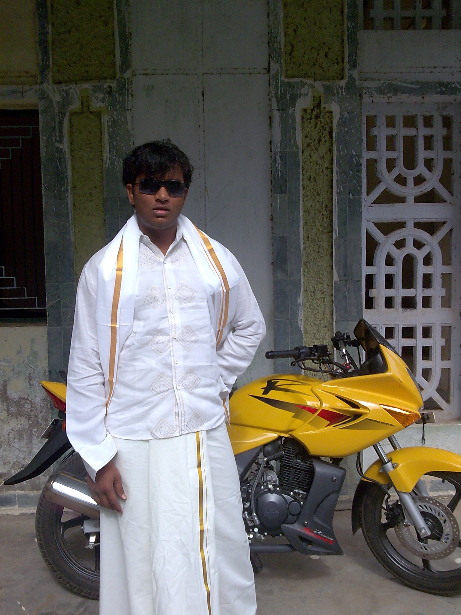 Srinath Pendyala (SP) on Twitter: "When I was 18 with my Karizma R. 🙈 https://t.co/eOQw05k1K6 ...