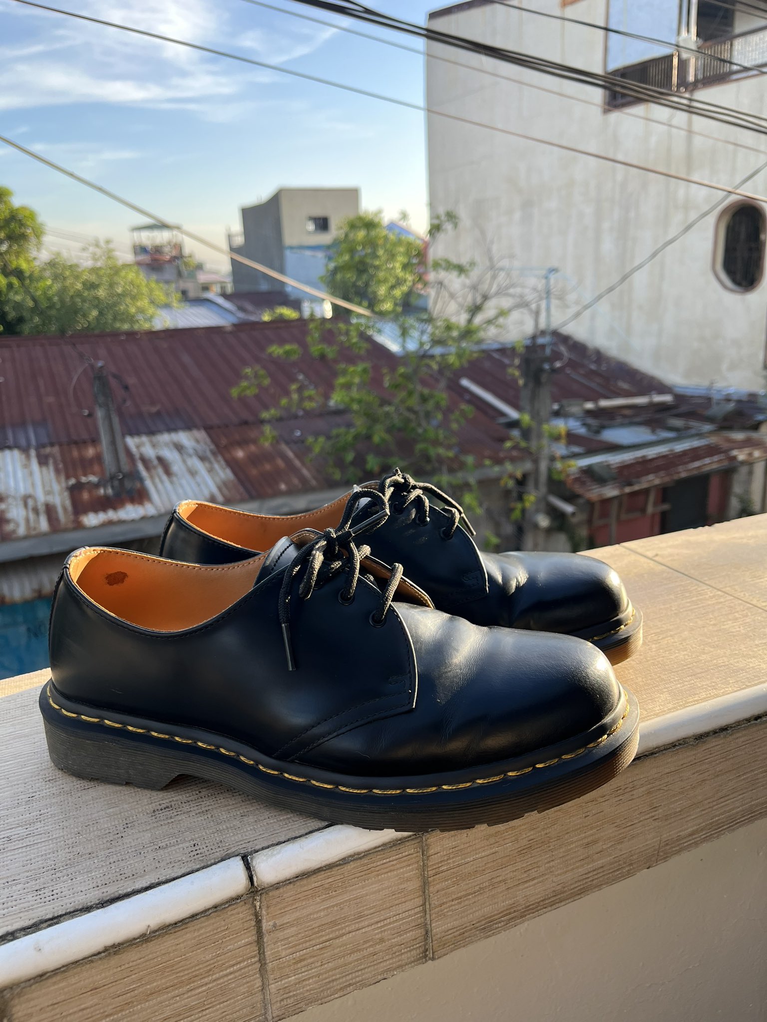 lloydie on Twitter: "hello! baka may gusto ng docs ko hehe selling my 1461 doc martens, size is ...