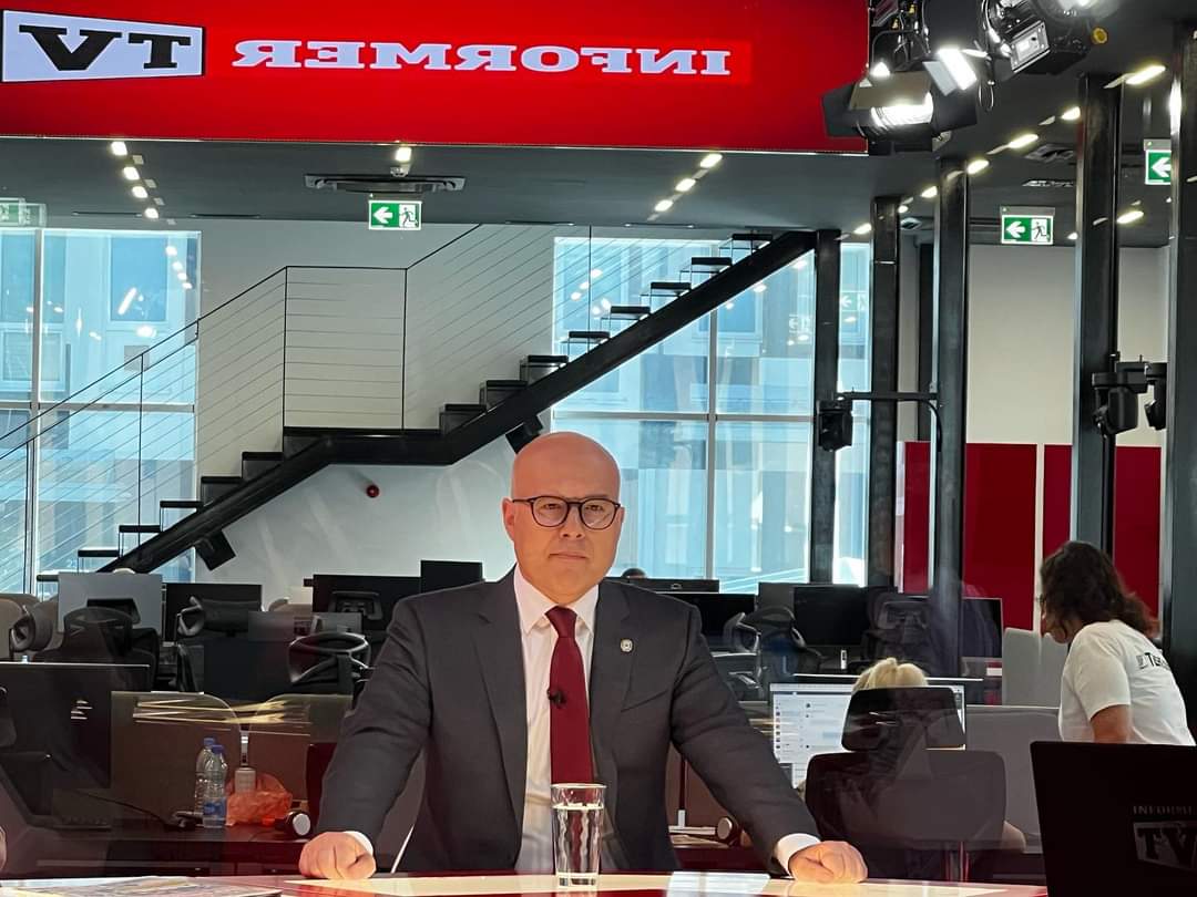 Милош Вучевић Milos Vucevic Twitter