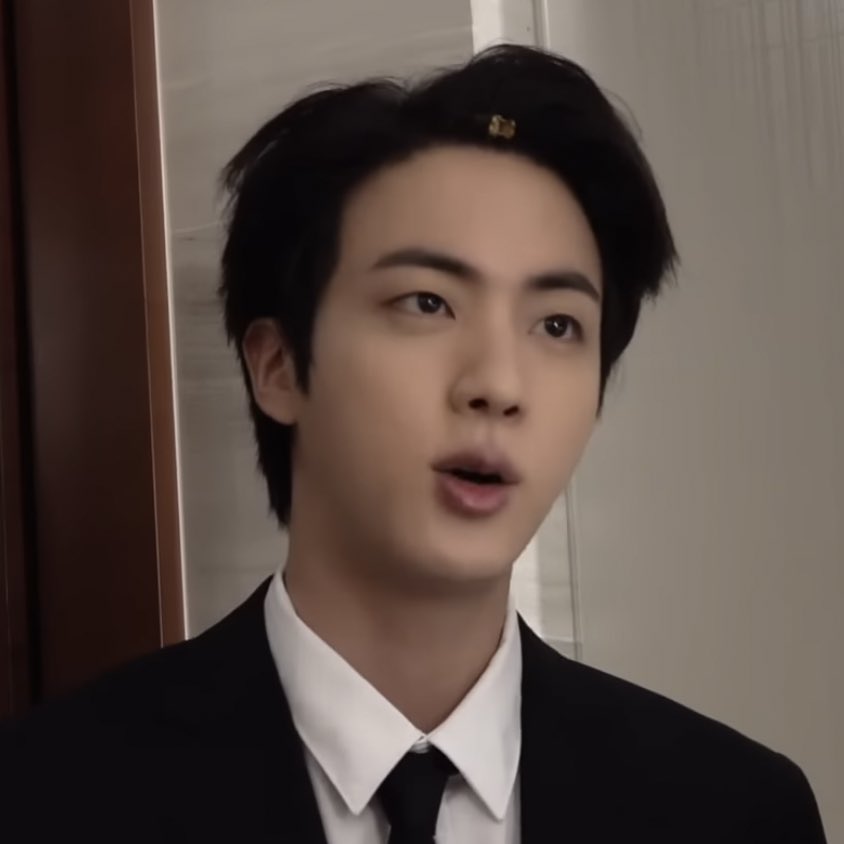 pha on Twitter: "😭 this is so cute!!! also imagine if seokjin walks out to perform (dimple or ...