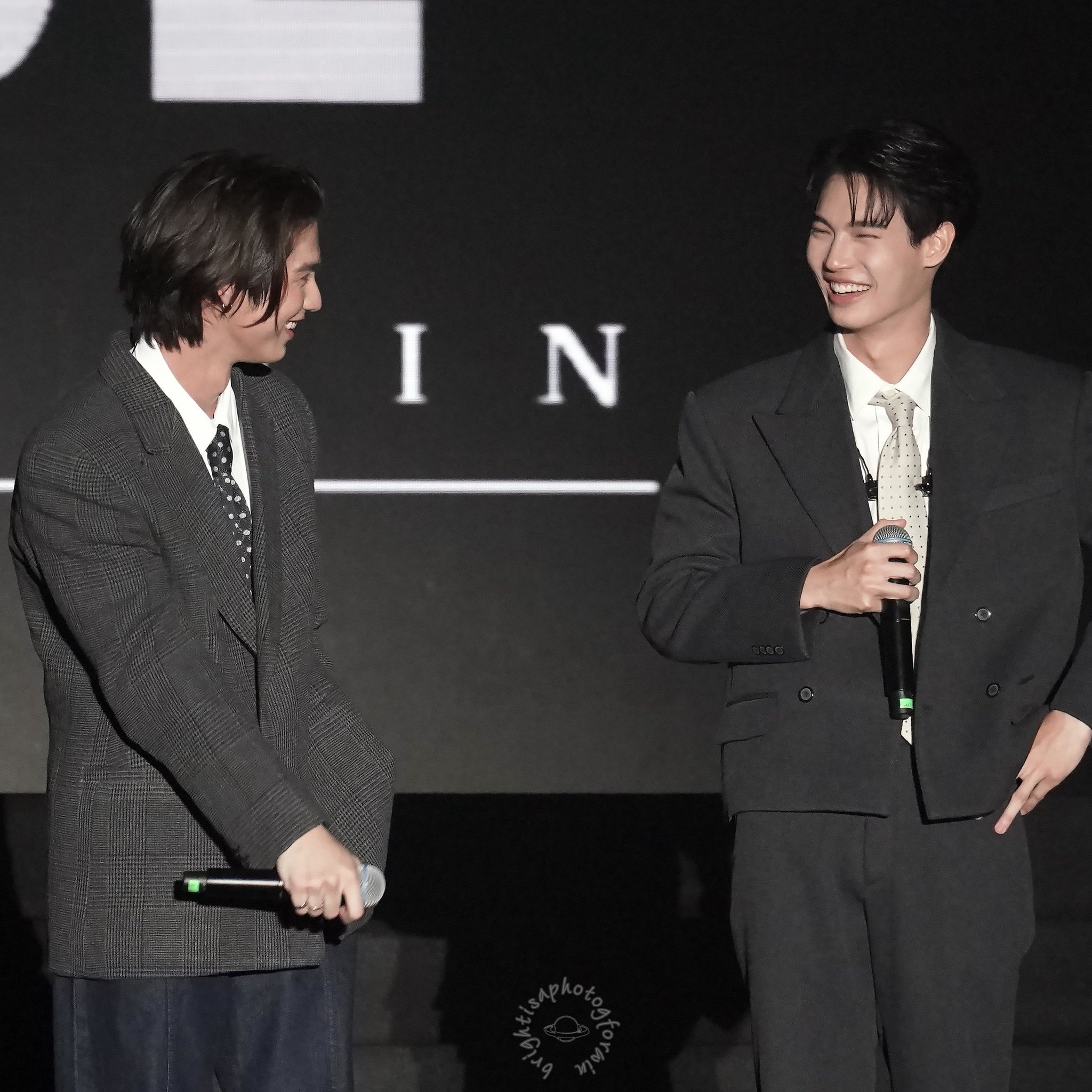 Joey gogo🇭🇰 on Twitter: "#BrightWinSBSTour2023inHK #BrightWinSBSTour2023 #bbrightvc #winmetawin ...