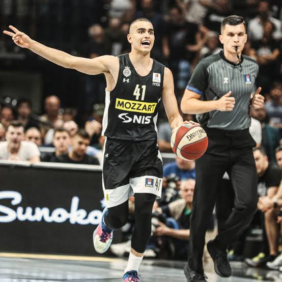 Burak Alaca on Twitter: "Gelecek adına önemli bir ekleme oldu ama halen bir guard takviyesi şart ...