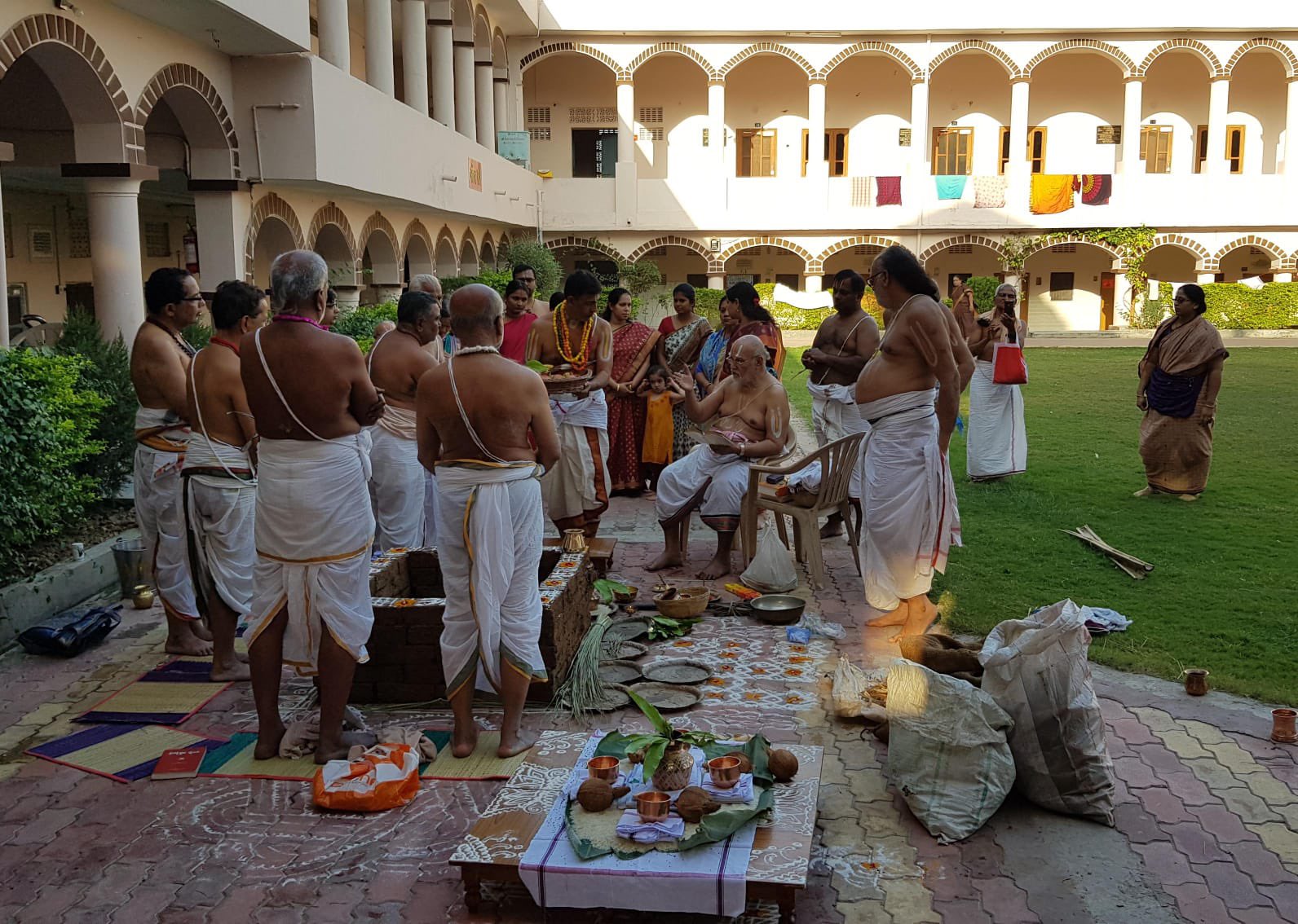 Dr Prof K S Narayanacharya on Twitter: "Acharya had been to Pushkar (Rajasthan) In pictures: 1 ...