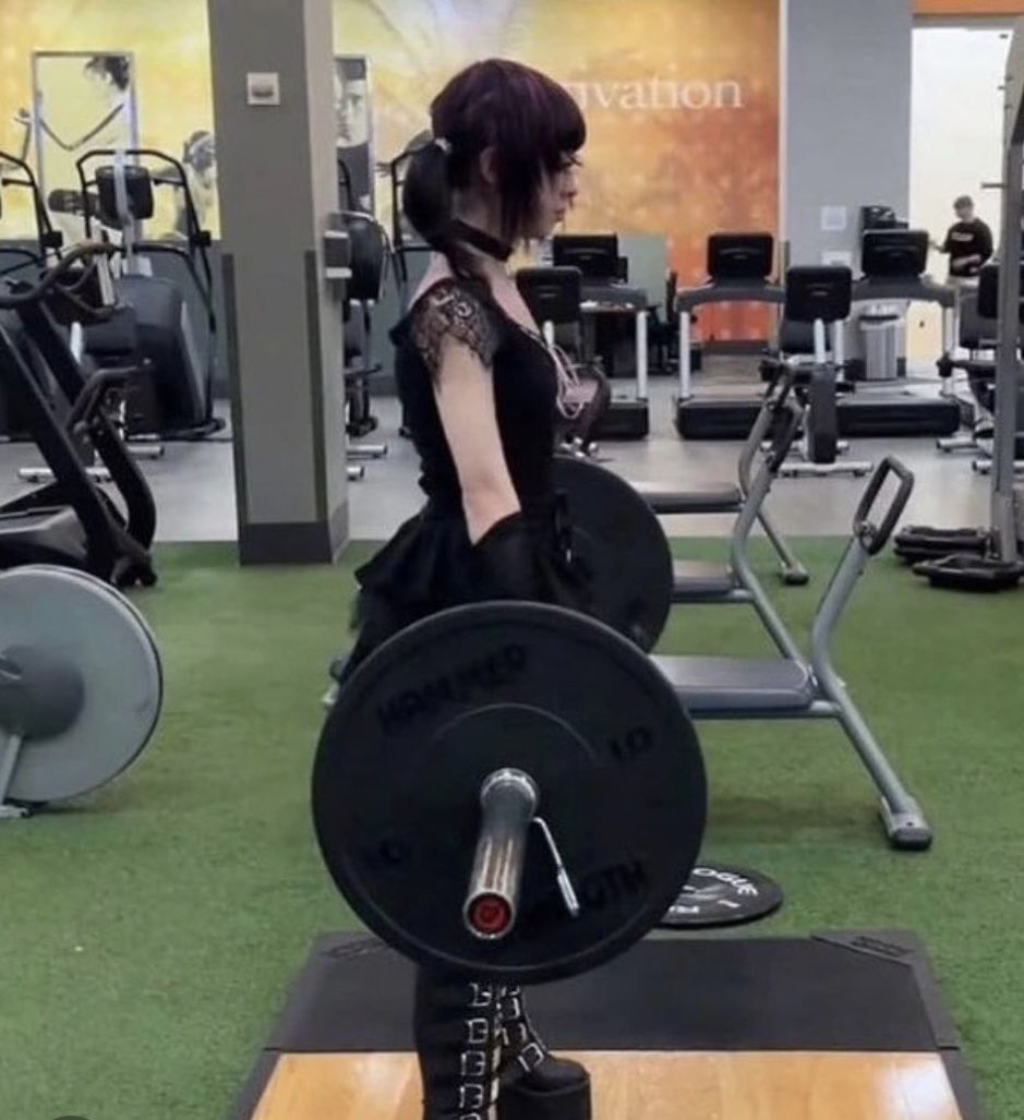 PoopDariusTHE3rd on Twitter: "mito will tweet this with the caption “me” https://t.co/WgQ6UdLBrR ...