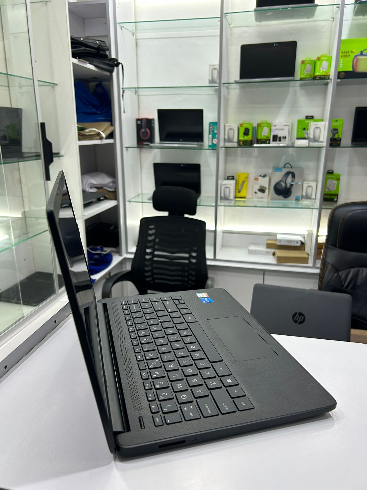 MIATO TECHNOLOGIES on Twitter: "HP PROBOOK 240 G9 PC Intel core i5 8GB Ram 512GB SSD Speed upto ...