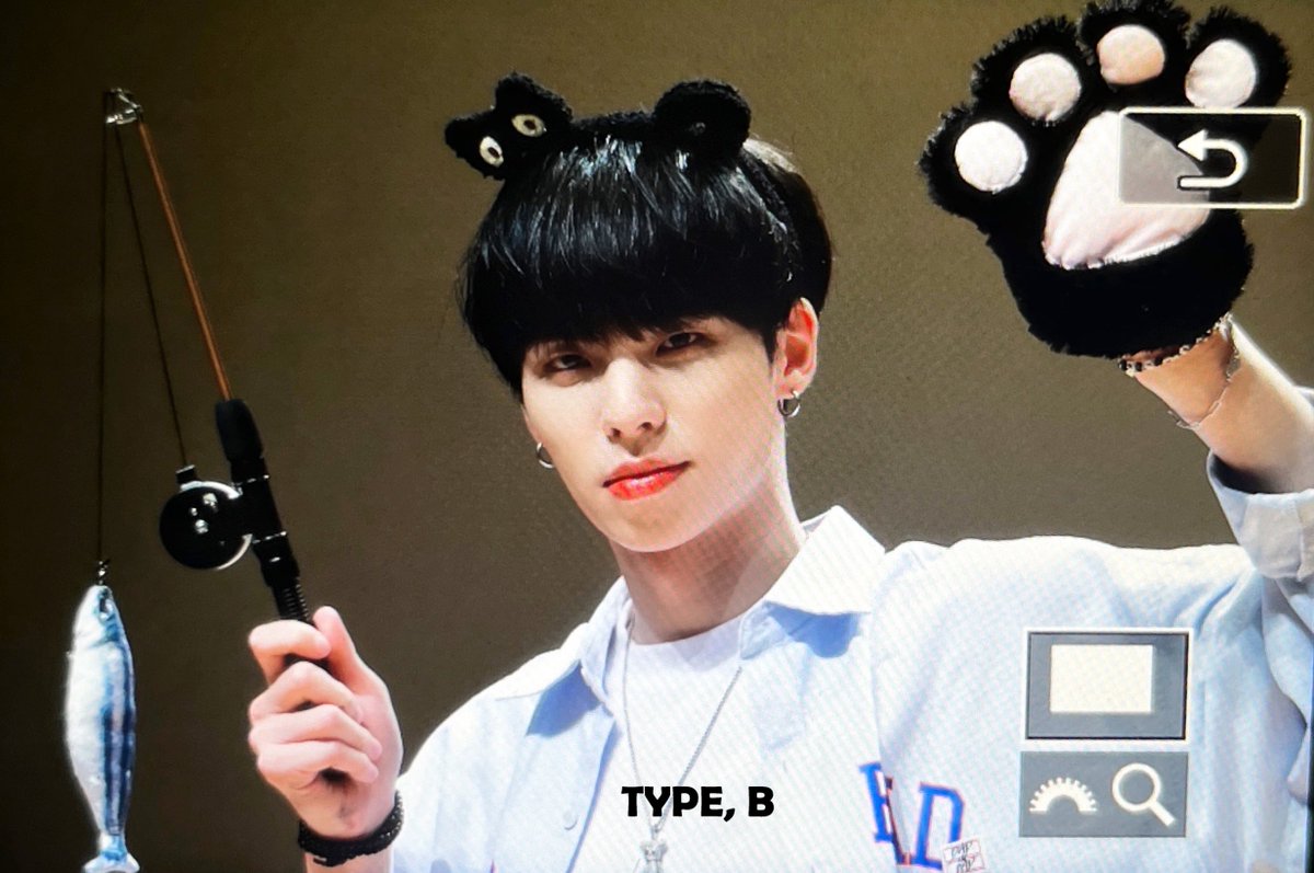 BX GLOBAL on Twitter: "RT @type_0305: 230713 곤냥이 🖤 #BX #병곤 #CIX #이병곤 #BYOUNGGON"