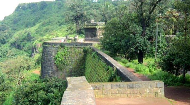 13 July 1660, Ghodkhind-Pavankhind, Kolhapur, Hindavi Swarajya THREAD🧵 ...