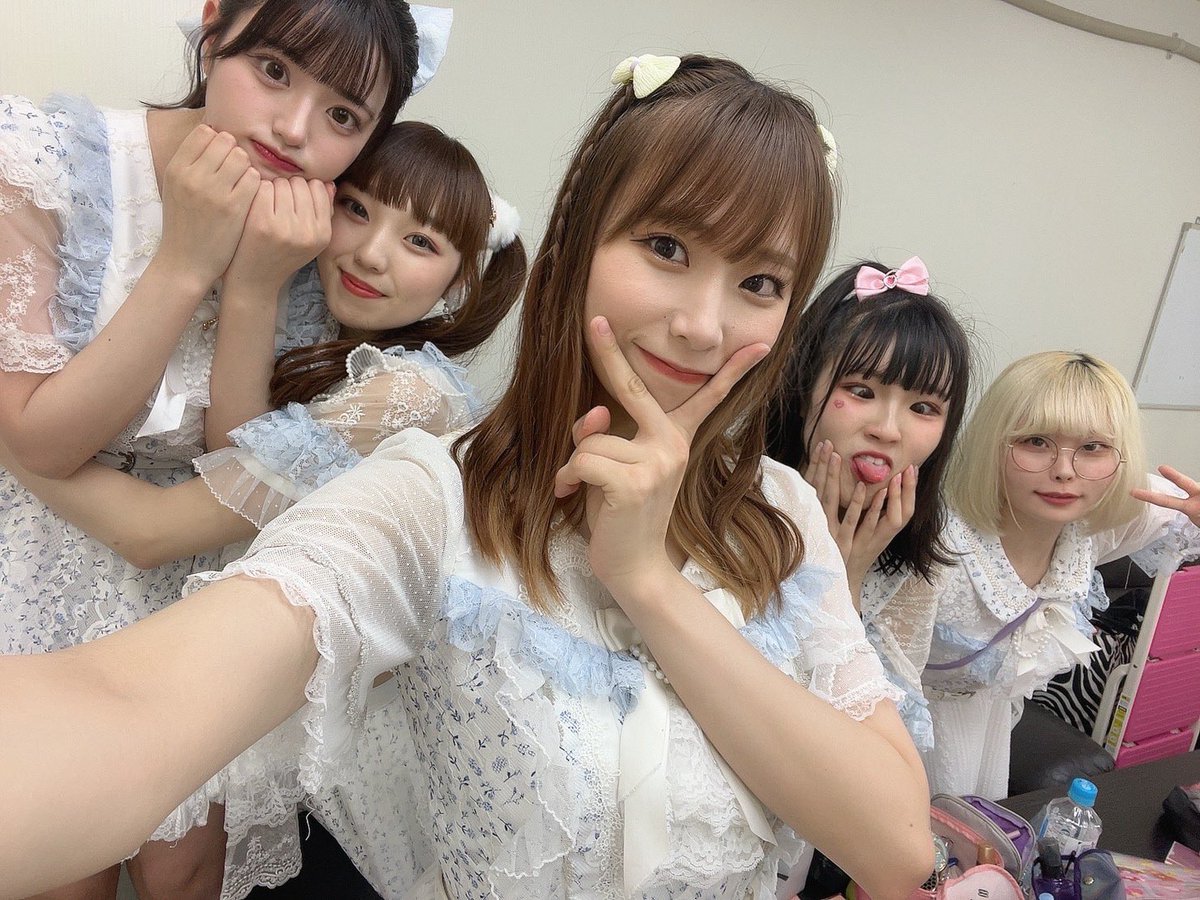 キミニハネ【公式】 On Twitter 【大感謝】 本日のキミニハネは、新宿blazeで Liveでした。 キミニハネ目当てでご来場くださった皆様。 本日初めてキミニハネを見つけて