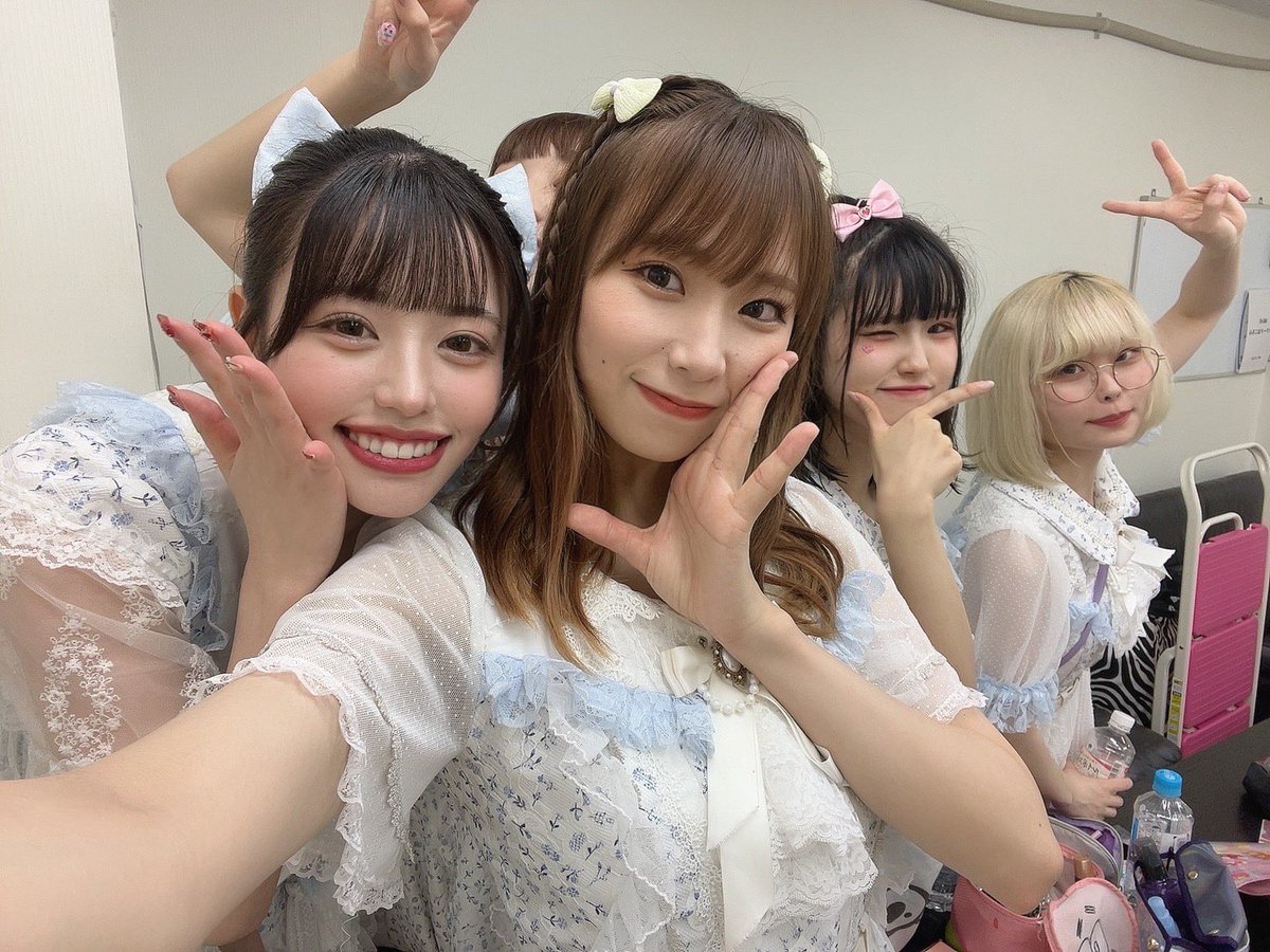 キミニハネ【公式】 On Twitter 【大感謝】 本日のキミニハネは、新宿blazeで Liveでした。 キミニハネ目当てでご来場くださった皆様。 本日初めてキミニハネを見つけて