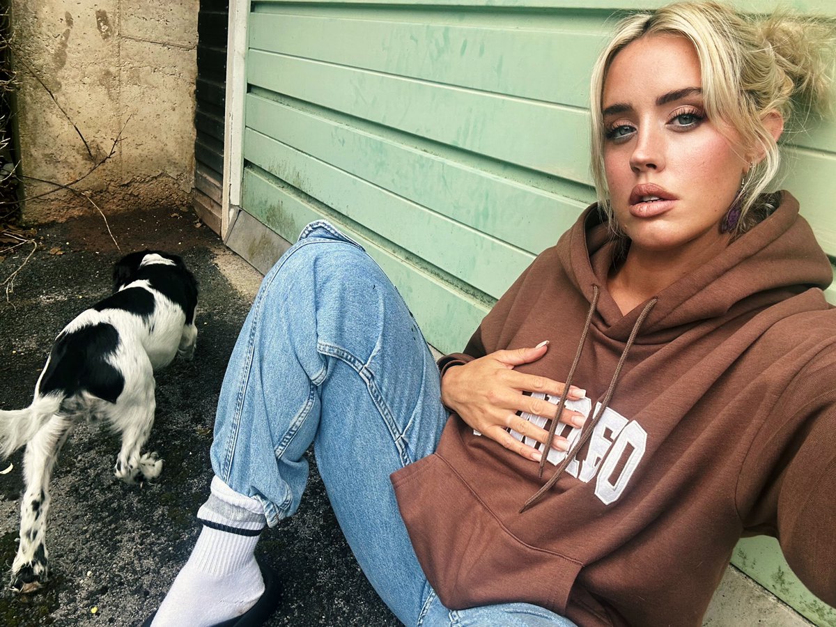 𝙹𝚎𝚜𝚜𝚒𝚌𝚊 𝙲𝚊𝚛𝚝𝚎𝚛 Milf ♡︎🔞 On Twitter Chillin