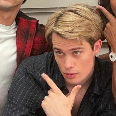 jacob on Twitter: "Blonde nick just does something to me… I miss him"