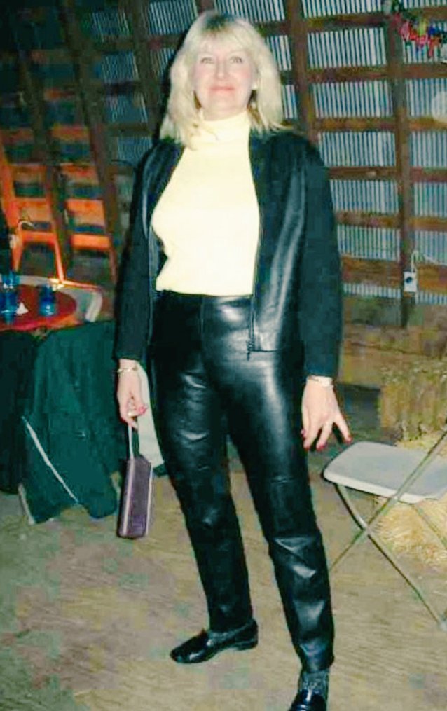 Milfs in leather 1️⃣0️⃣K on Twitter: Milfs in leather 1️⃣0️⃣K on Twitter: