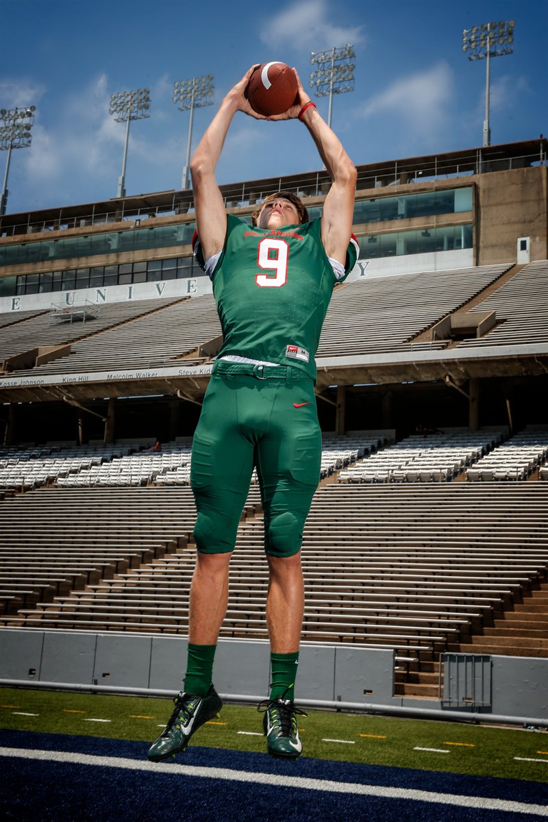 VYPE Houston on Twitter: "EXCLUSIVE: The Woodlands Ethan Bonner talks about football journey ...
