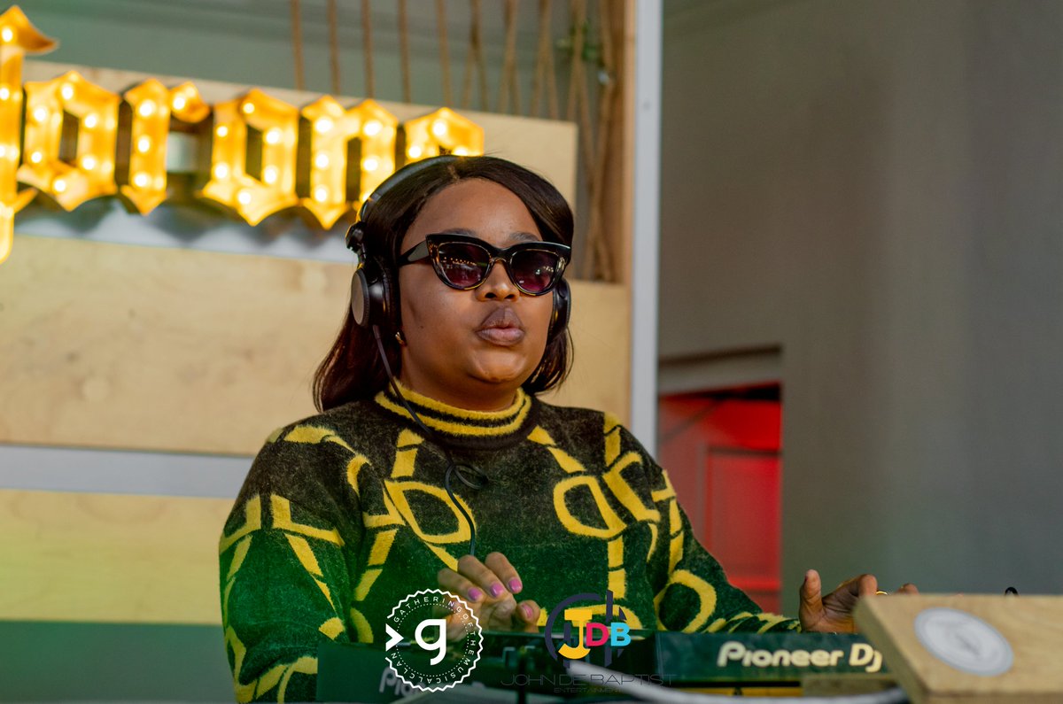 Ta X on Twitter: "THE GATHERING OF THE MUSICAL CLAN 📍 @SandtonMaracana 🎧: @mootjies ...