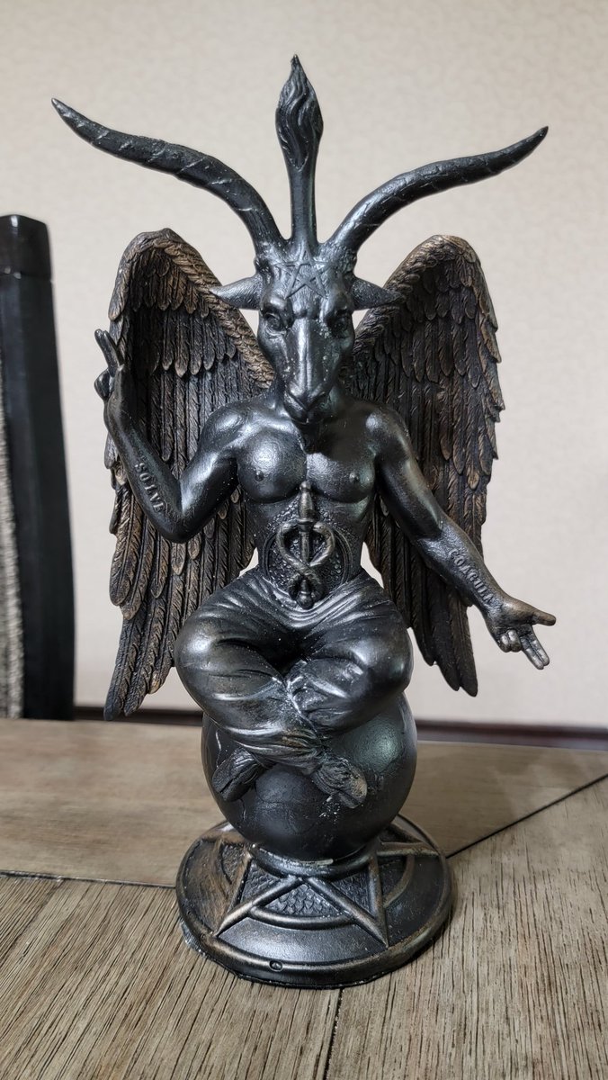 My new Mohammed statue finally arrived. https://t.co/SKpLdep5jo ...