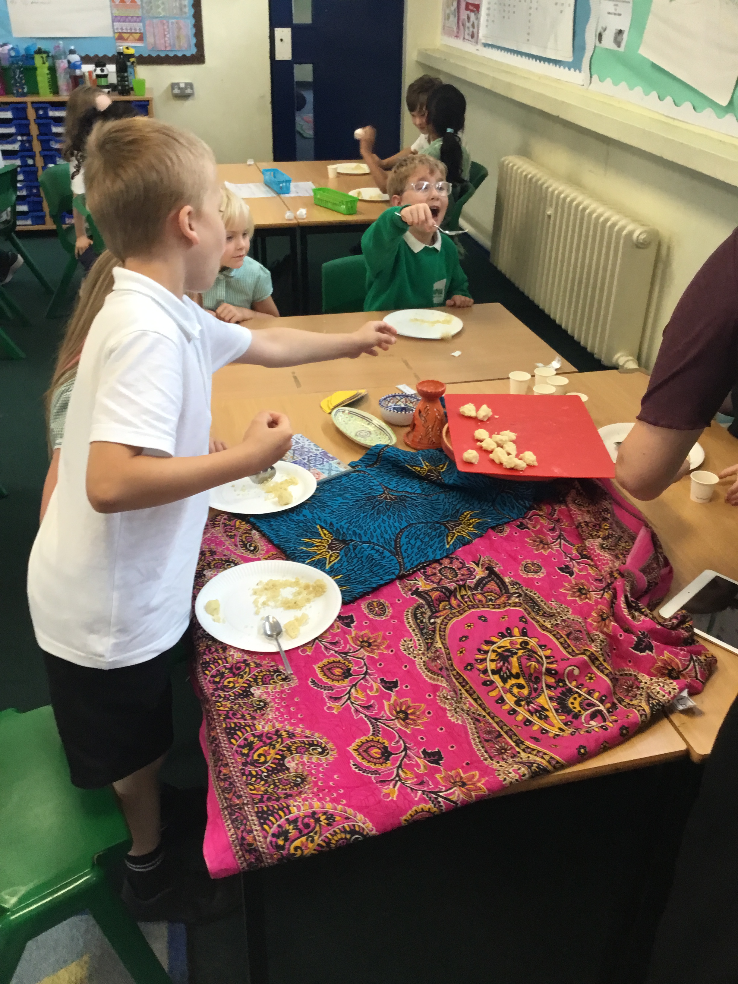 Nova Primary School on Twitter: "Yesterday, Concorde Class had a special visitor! Miss Cuthbert ...