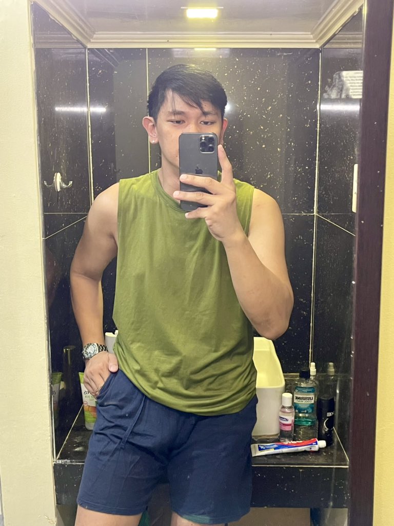 Joemel Tadiaman on Twitter: "Goodnyts 😴😪💦"