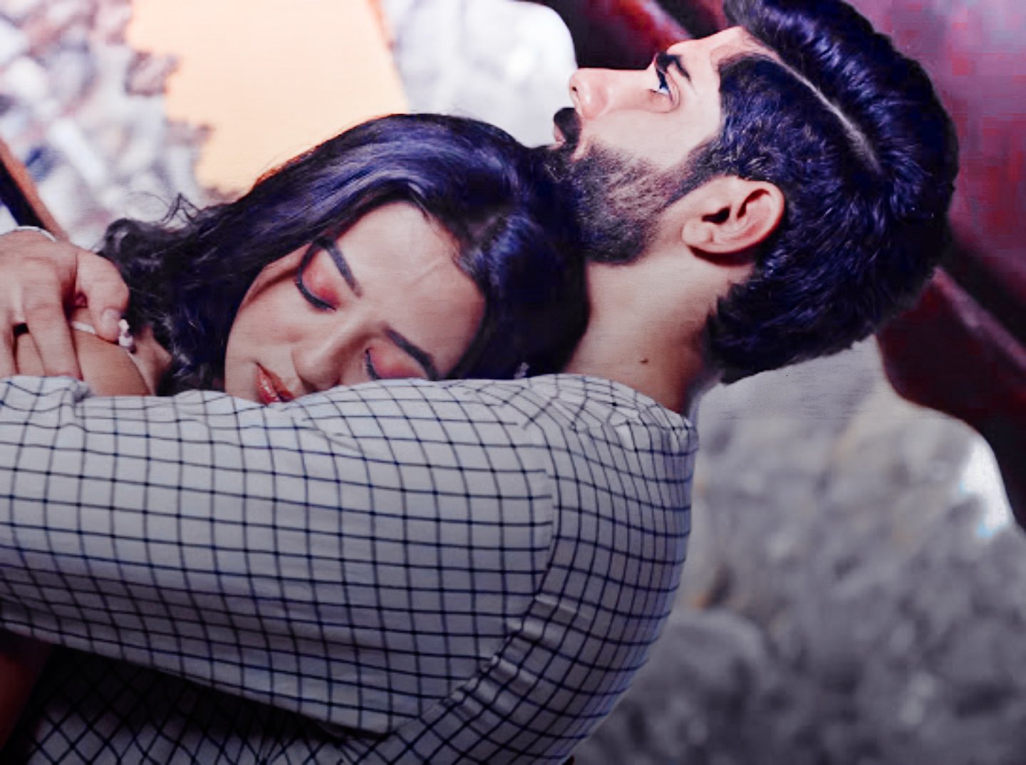 Nɪᴄᴇ Pᴇʀғᴜᴍᴇ 👻 on Twitter: "Riddhima in his arms is her safe place TOAST TO IMMJ II JUBILEE ...