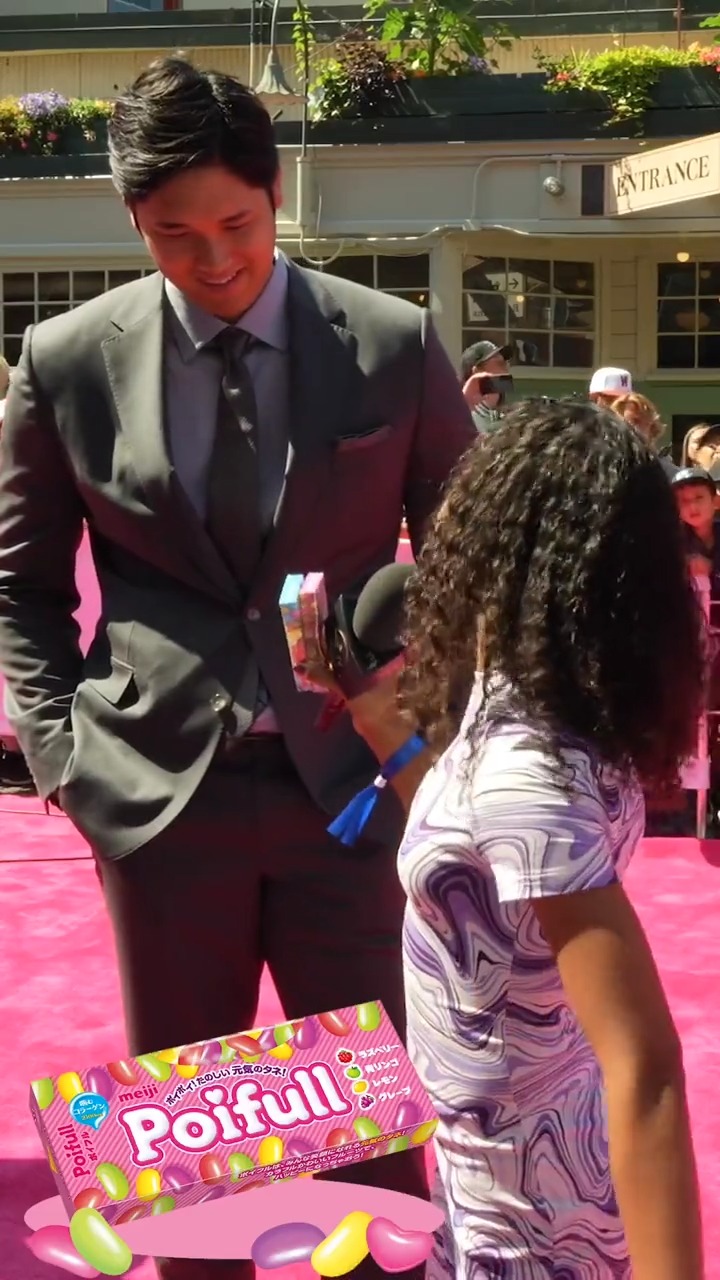 MLB Life on Twitter: "13-year-old viral interviewer Jazzy's World TV gave Shohei Ohtani his ...