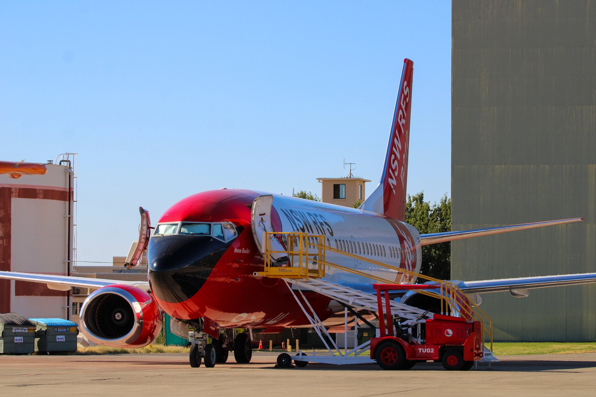 TheMCCspotter on Twitter: "737-300 Thread Tanker B210 https://t.co/I4P65l0dY2" / Twitter